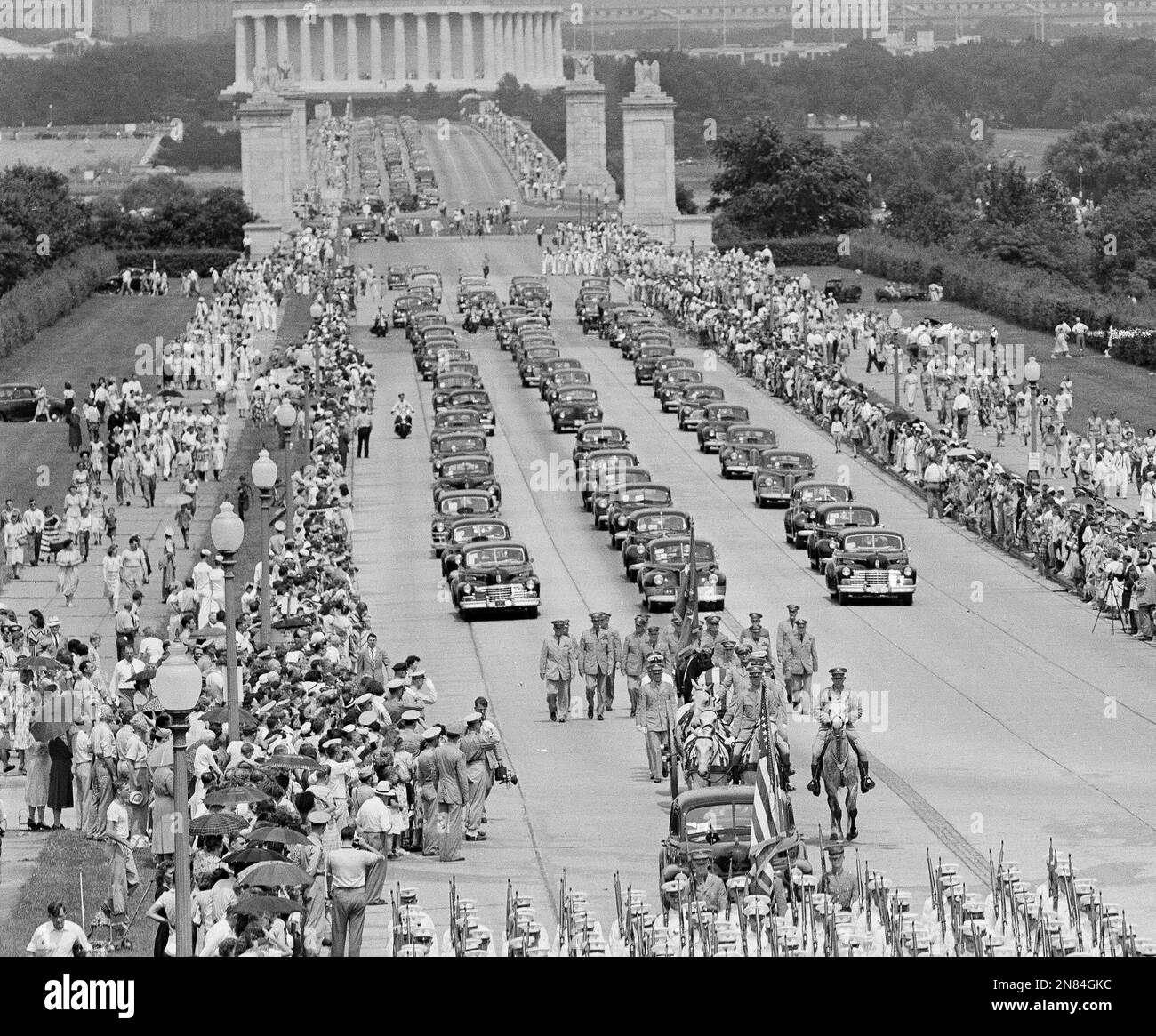 The military funeral procession with the bier of Gen. John Pershing on ...