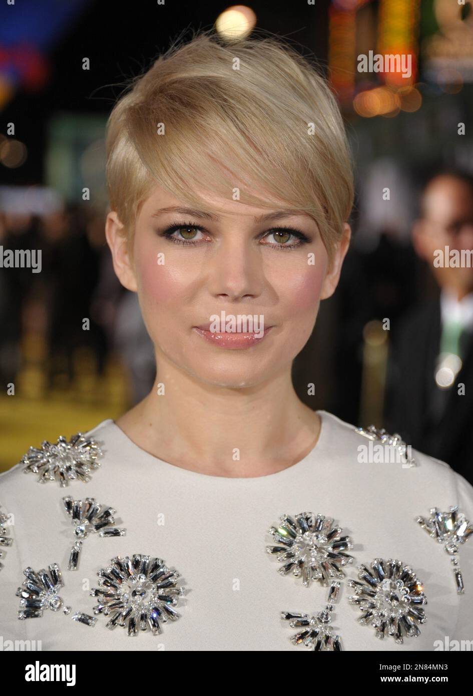 Michelle Williams arrives at the world premiere of "Oz The Great and ...