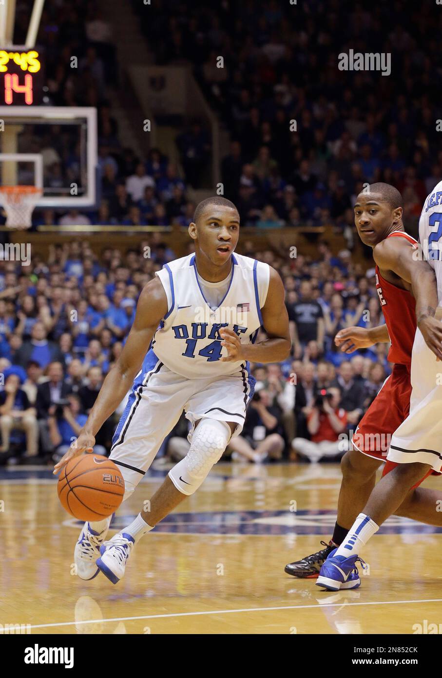 Duke's Rasheed Sulaimon (14) dribbles as North Carolina State's Rodney ...