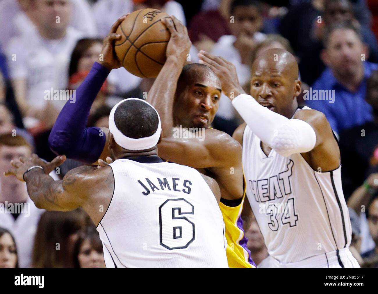 Los Angeles Lakers guard Kobe Bryant looks for an opening past Miami ...
