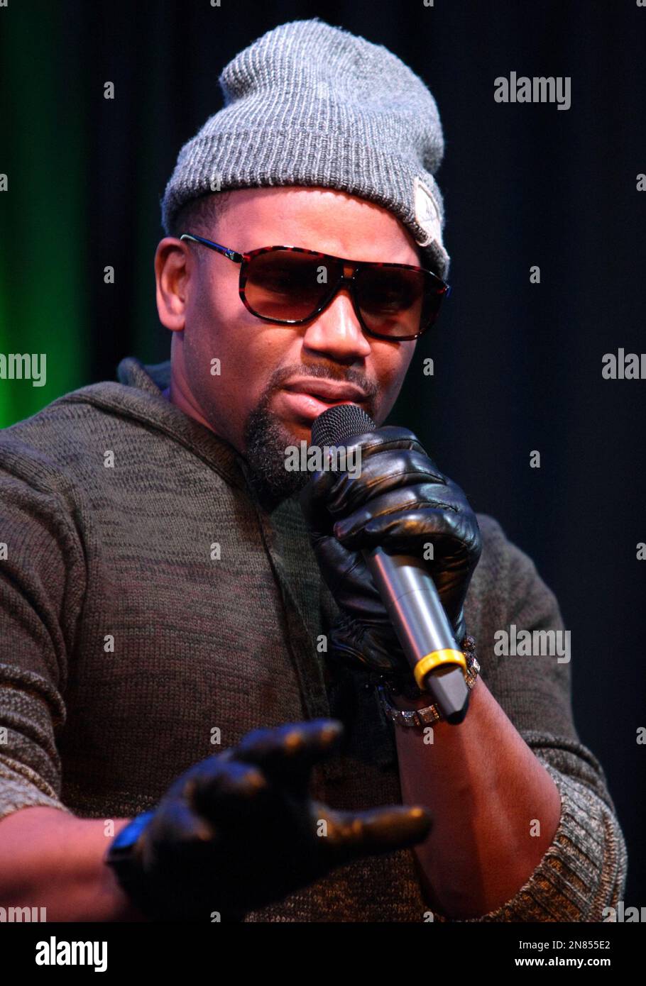 R&B singer-songwriter Avant visits radio station WDAS 105.3 iHeartradio ...