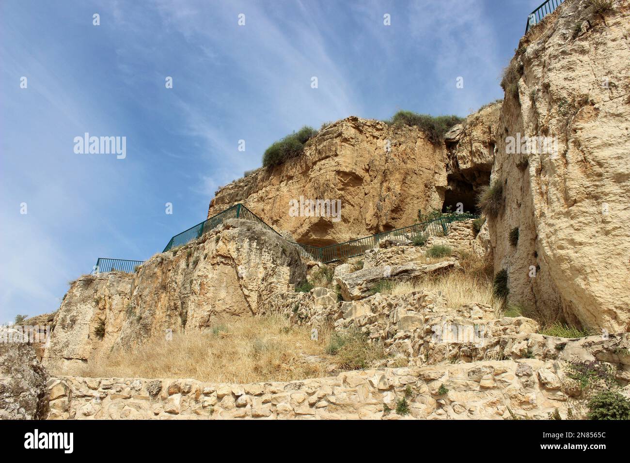 Cave dwelling jordan hi-res stock photography and images - Alamy