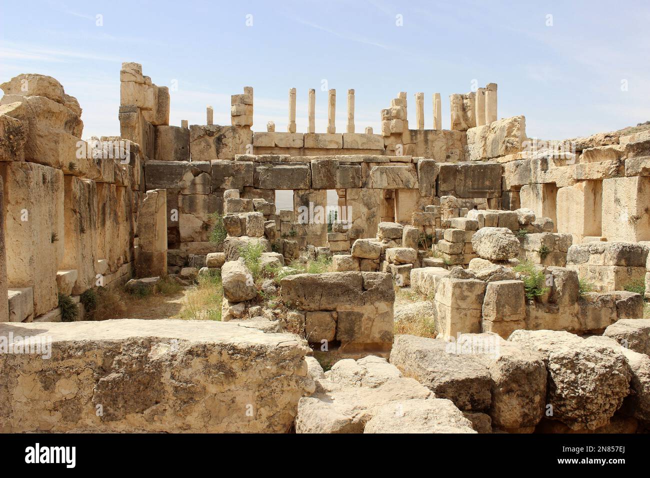 Qasr Al Abd in Iraq El Amir Jordan Stock Photo - Alamy