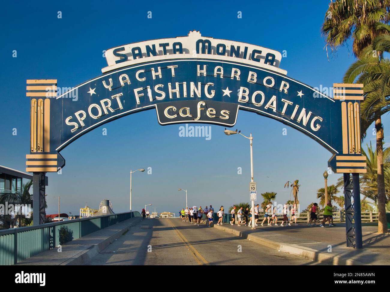 Santa Monica Pier entrance, Santa Monica, California, USA Stock Photo ...