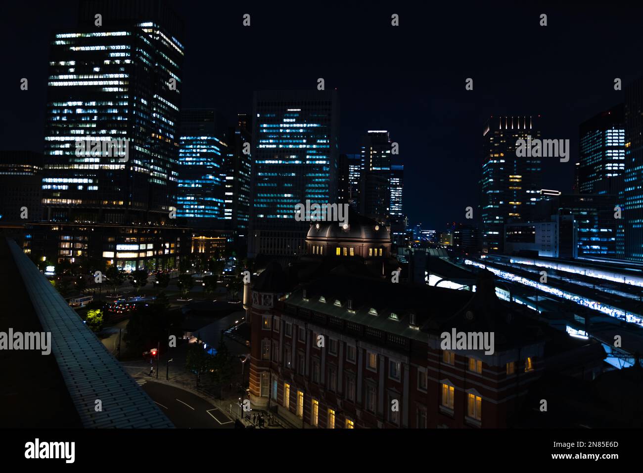 A night panoramic cityscape in front of Tokyo station wide shot Stock ...