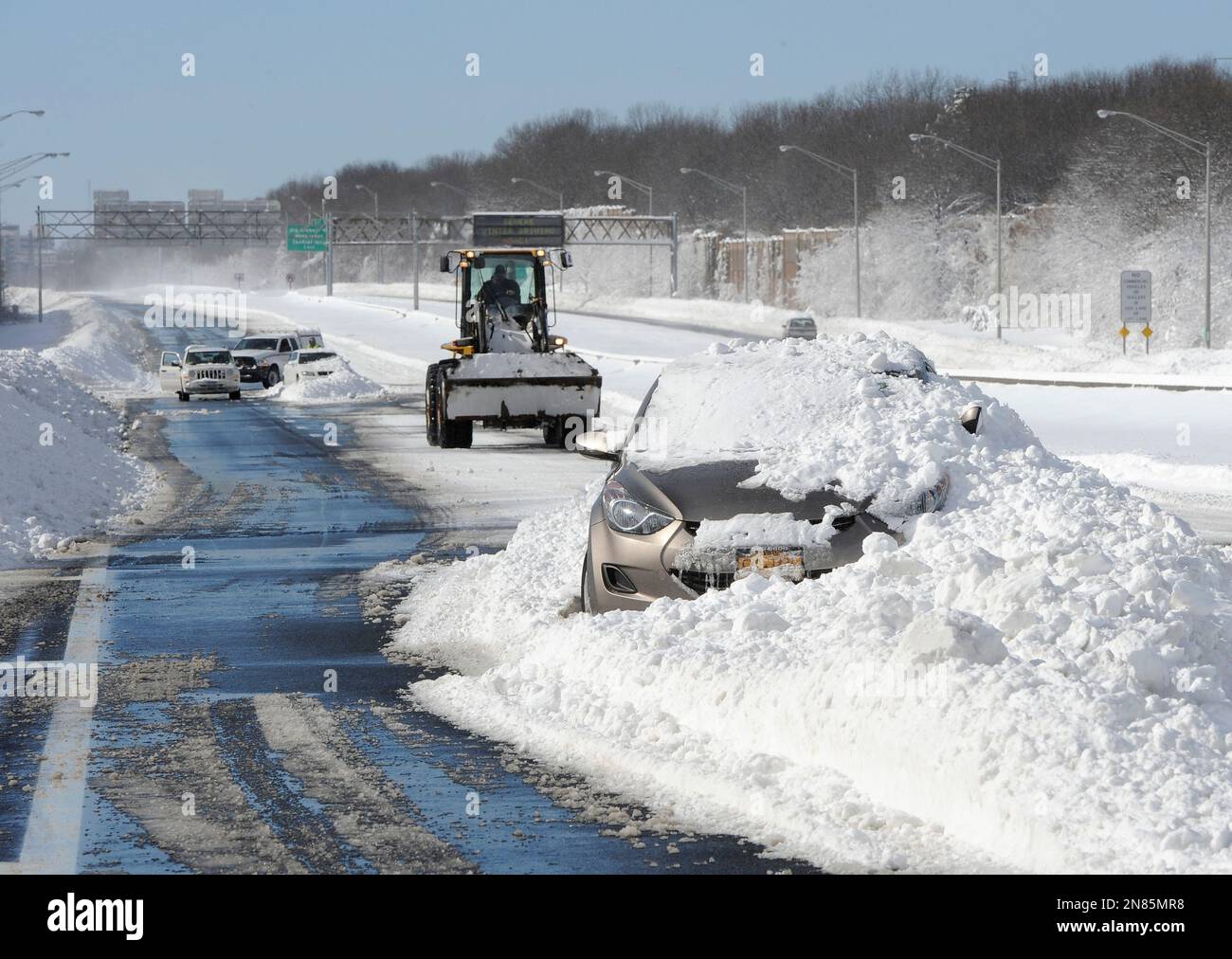 Abandoned cars on the Long Island Expressway after a snow storm on ...