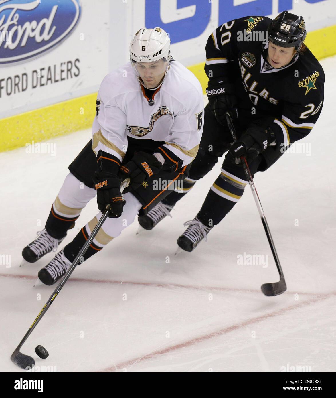 Anaheim Ducks defenseman Ben Lovejoy (6) skates with the puck against ...