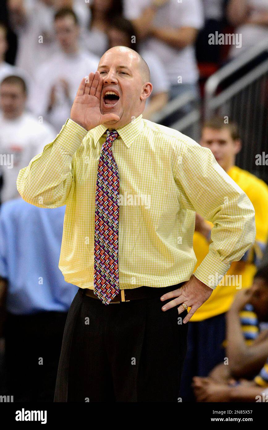 Marquette head coach Buzz Williams Shouts instructions to his team ...