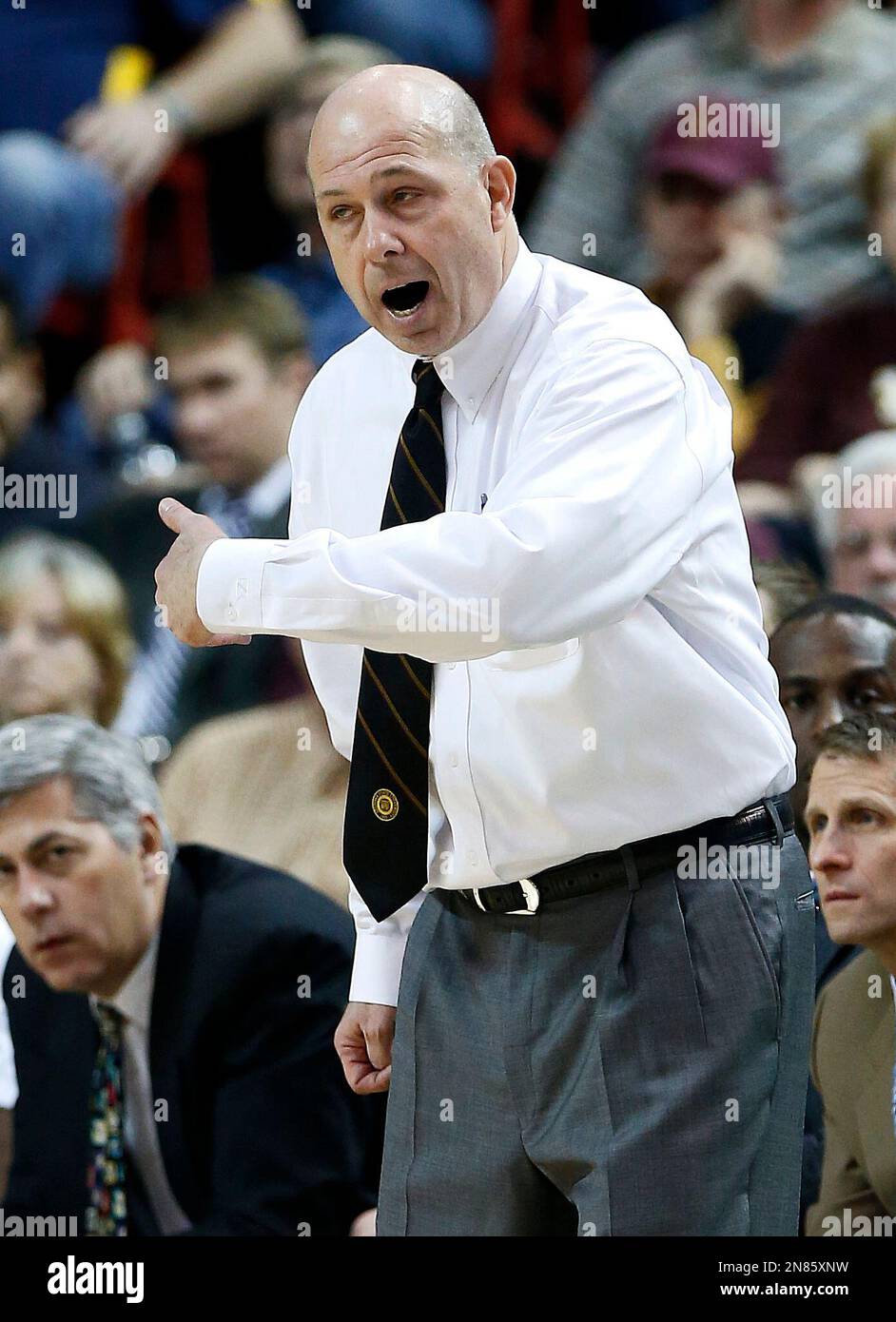Arizona State head coach Herb Sendek calls a play during the second ...