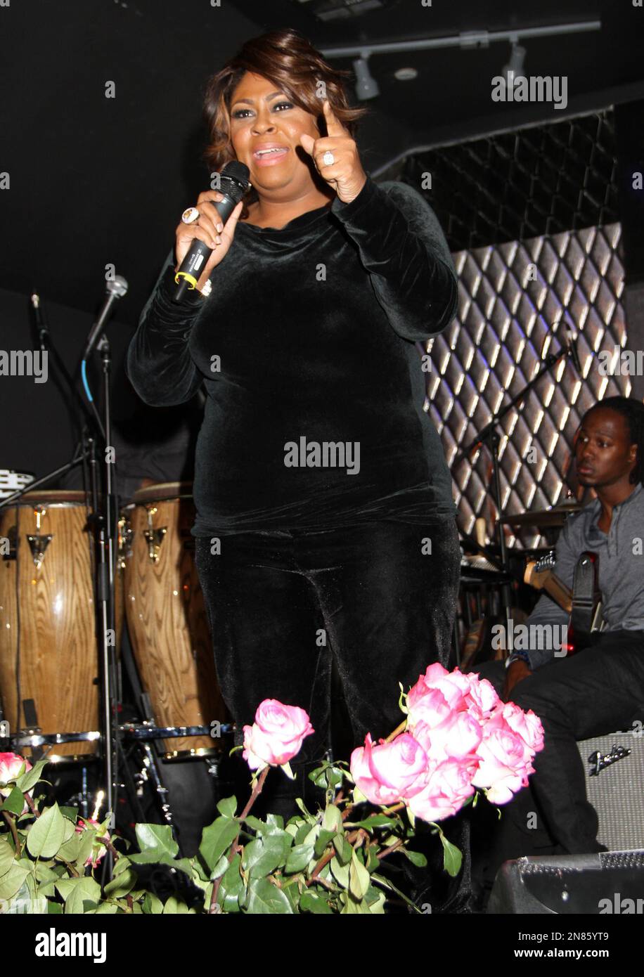 Kim Burrell performs during For the Love of R&B - A Tribute to Whitney ...