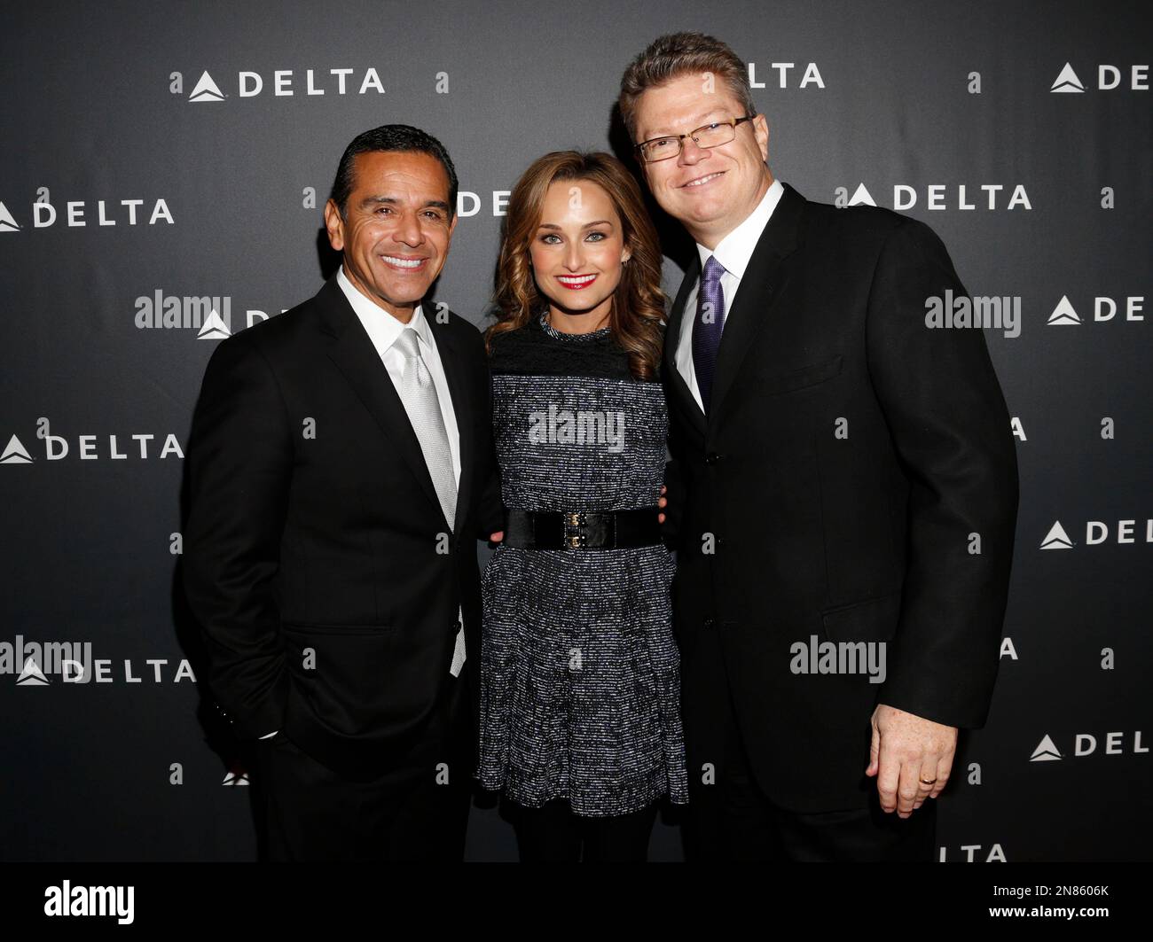 Los Angeles Major Antonio Villaraigosa, Giada De Laurentiis and Delta's ...