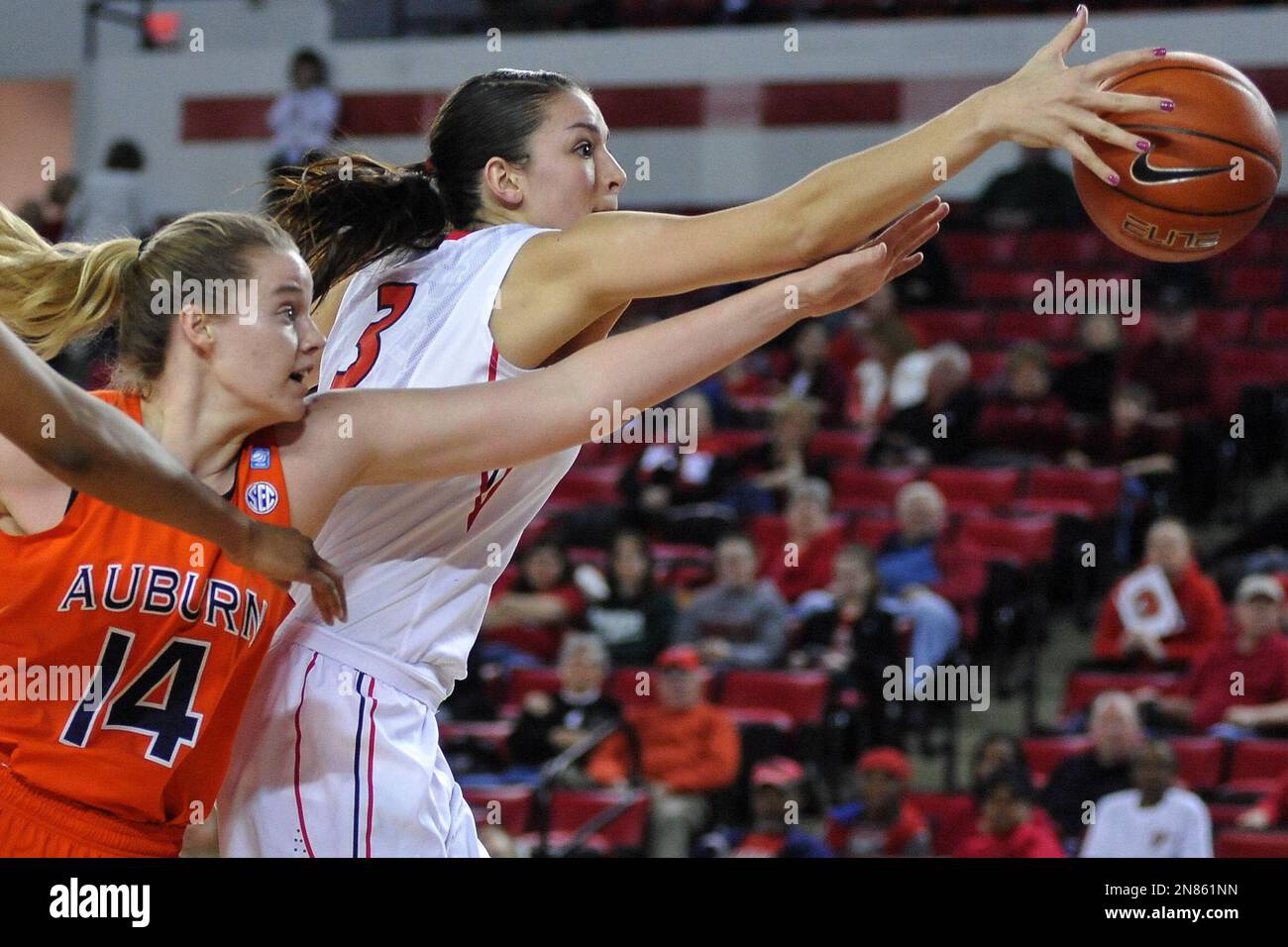 Georgia's Anne Marie Armstrong (3) and Auburn's Blanche Alverson (14 ...