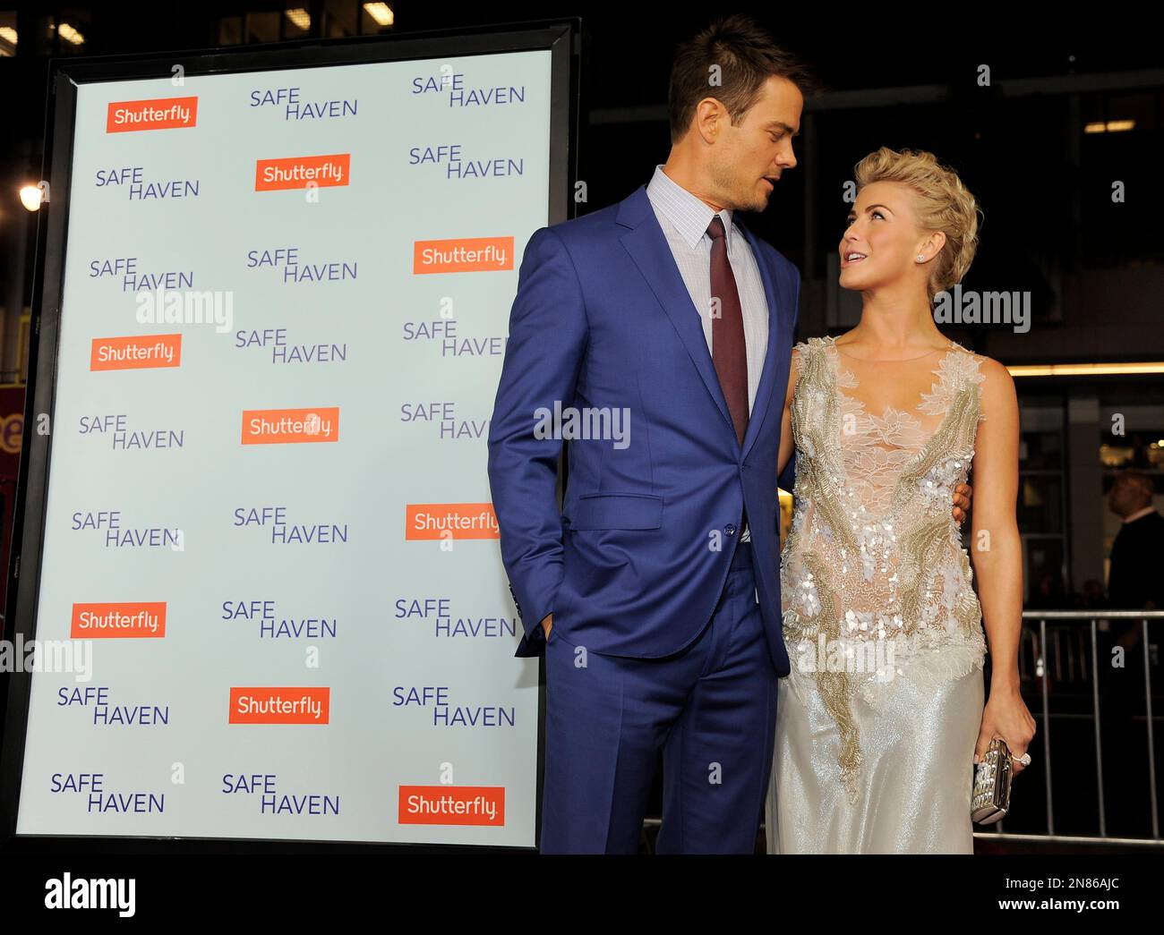 Josh Duhamel, left, and Julianne Hough, cast members in "Safe Haven ...
