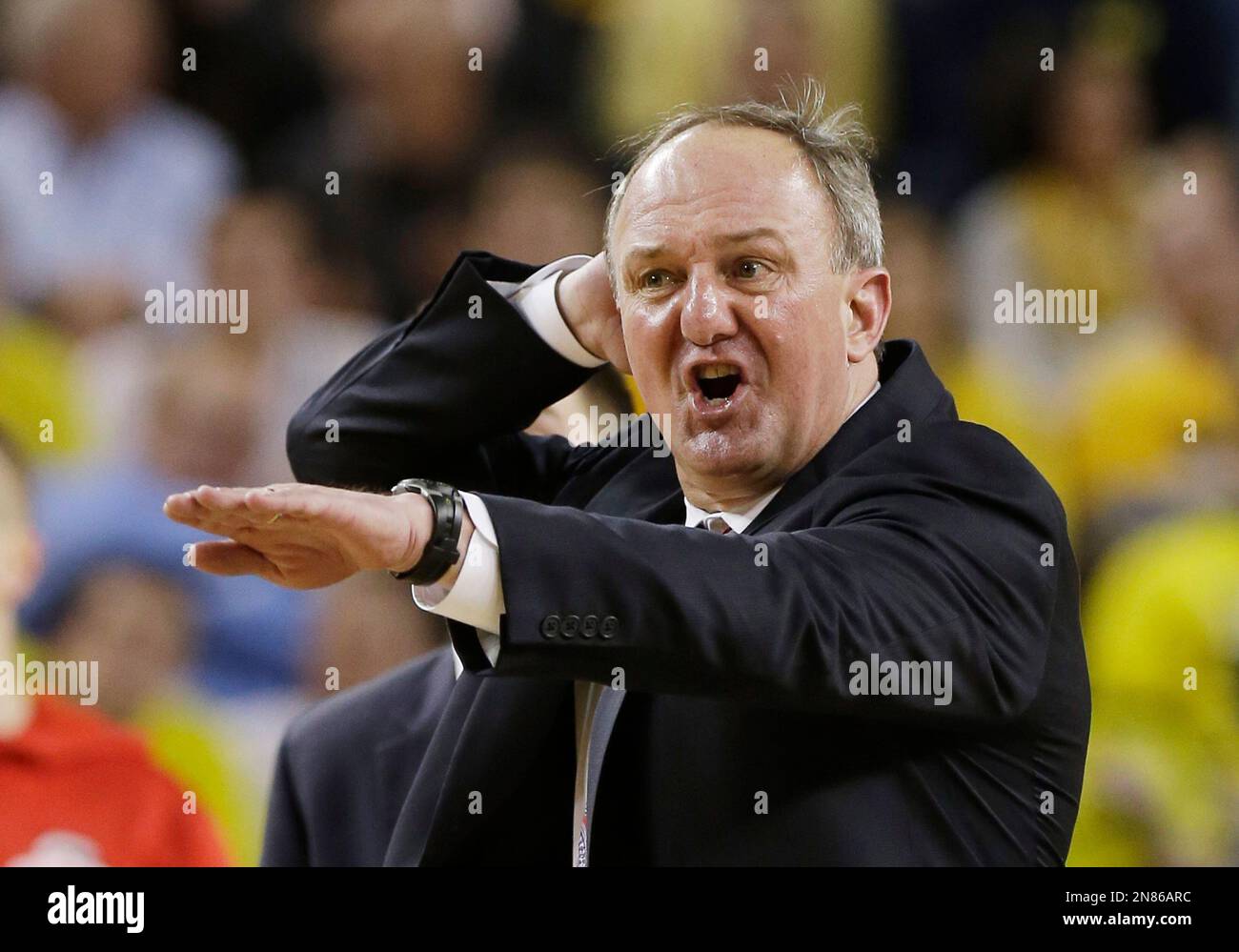 Ohio State head coach Thad Matta reacts during the second half of an ...