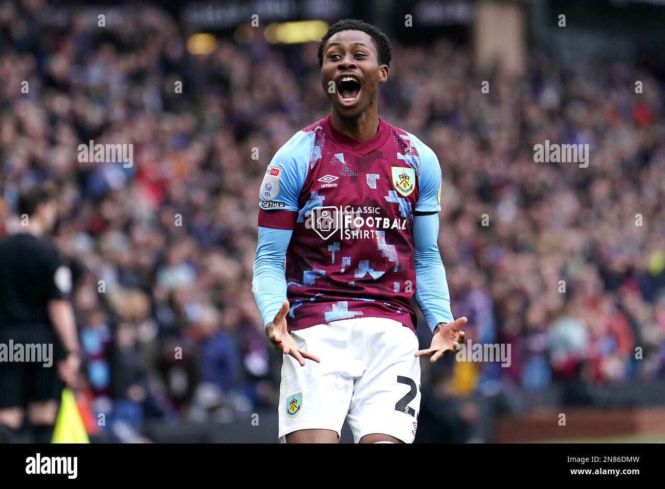 Nathan tella burnley preston hi-res stock photography and images - Alamy