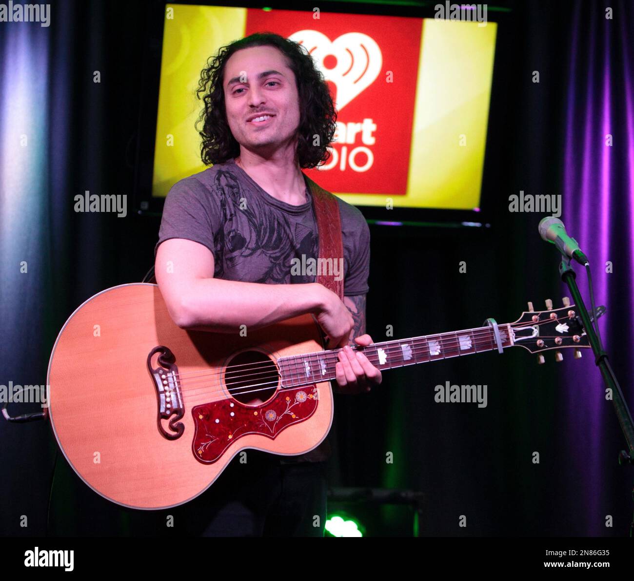 Singer-songwriter Keaton Simons visits radio station WISX Mix 106.1 ...