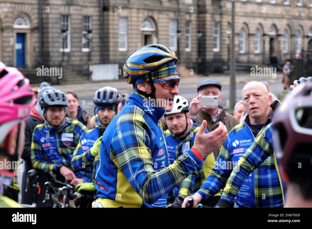 Principality stadium rugby crowd hi-res stock photography and images ...