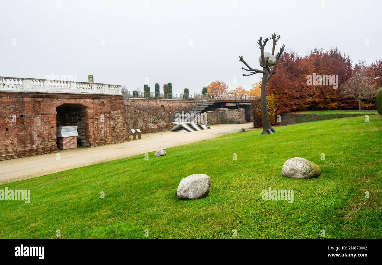 The garden of Fluid Sculpture of Giuseppe Penone artist at Venaria ...