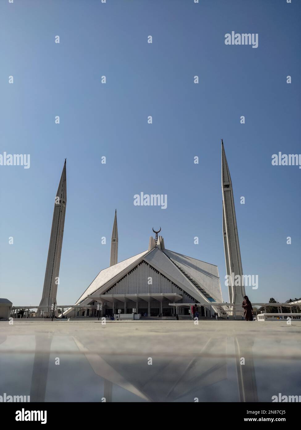 Pakistan have asian largest mosque hi-res stock photography and images ...