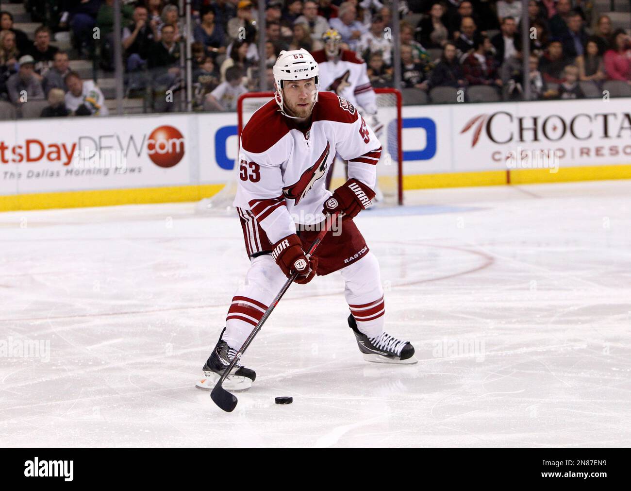 Phoenix Coyotes defenseman Derek Morris (53) prepares to pass during an ...