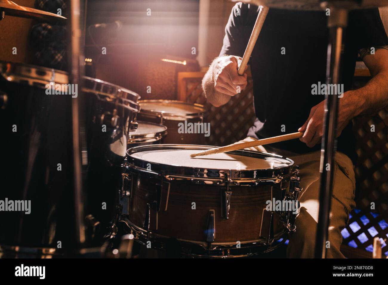 Professional drum set closeup. Drummer with drums Stock Photo - Alamy