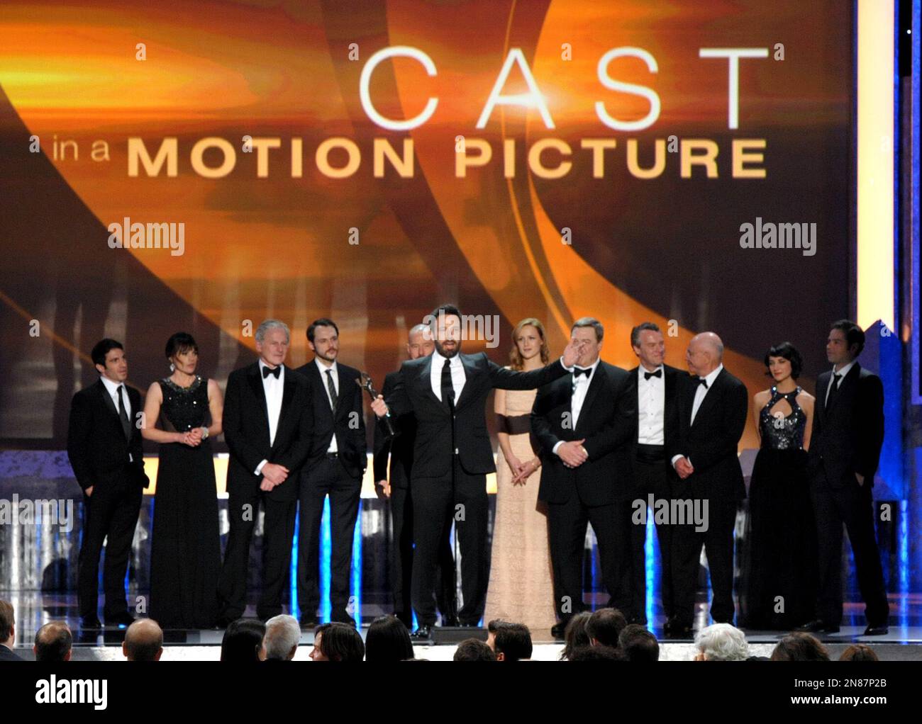 Ben Affleck, center, and the cast of argo accept the award for ...