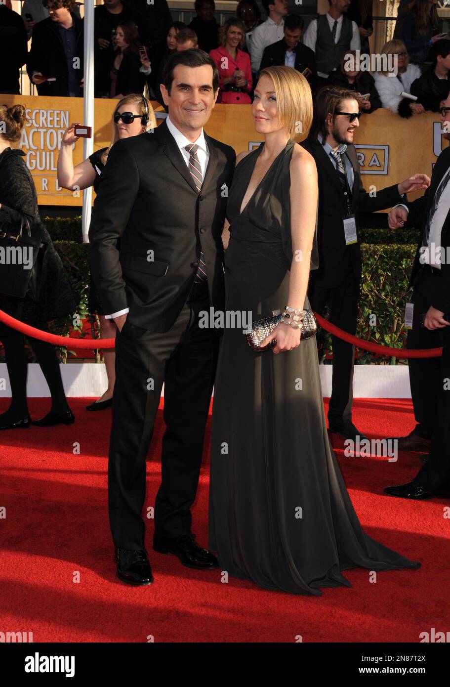 Actor Ty Burrell, left, and Holly Burrell arrive at the 19th Annual ...