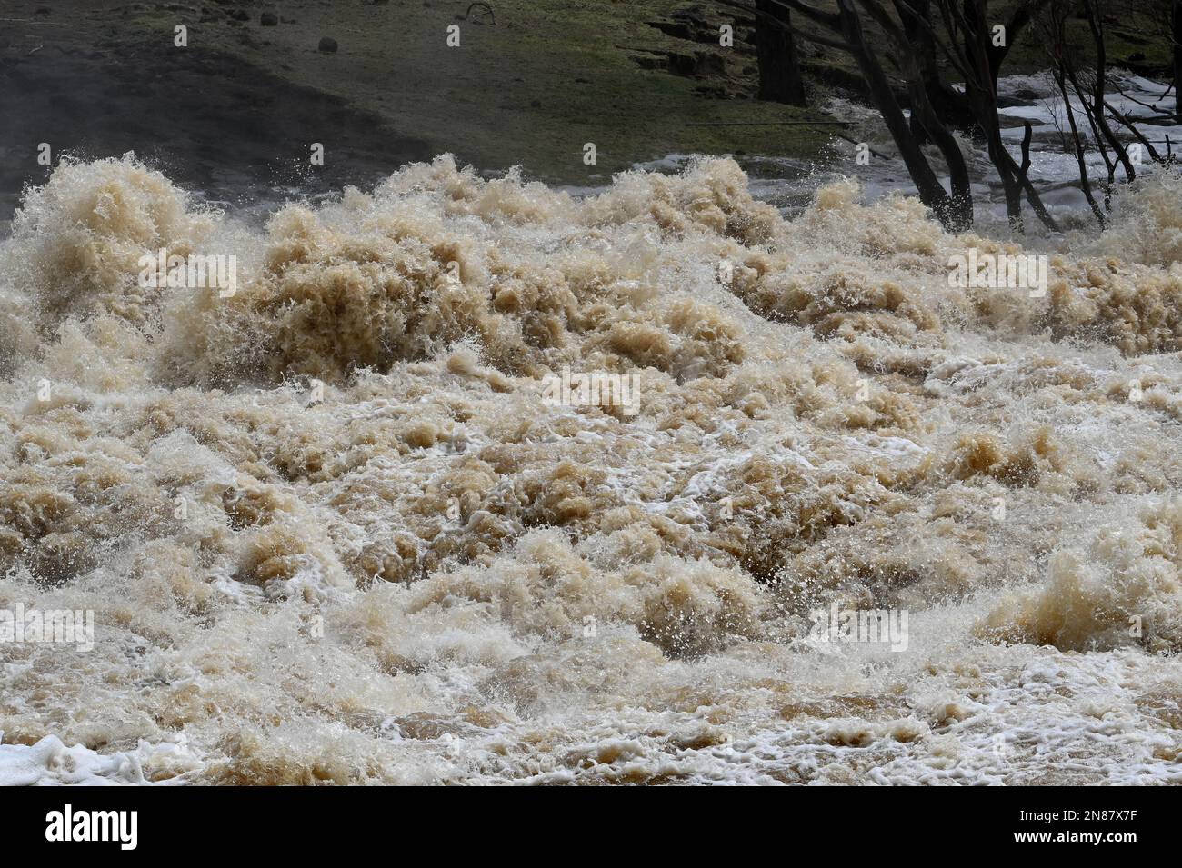 Tsunami devastating waves hi-res stock photography and images - Alamy
