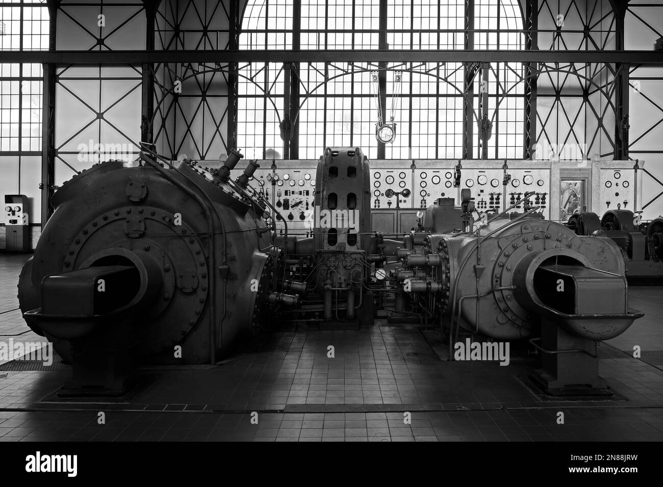 Nachine hall hi-res stock photography and images - Alamy