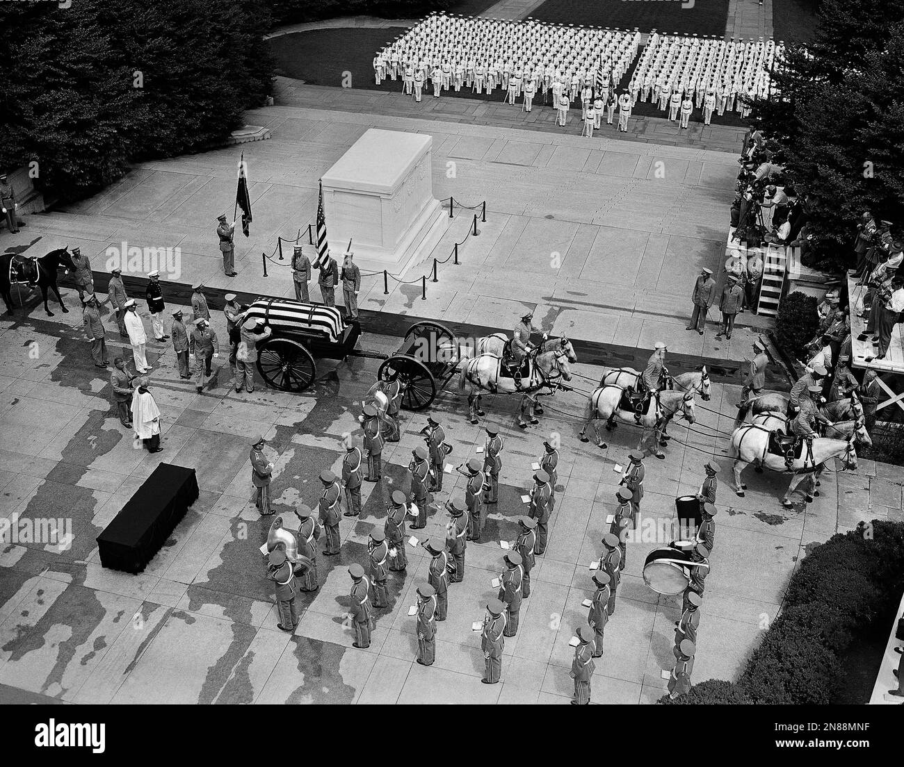 The caisson bearing the body of General of the Armies John J. Pershing ...