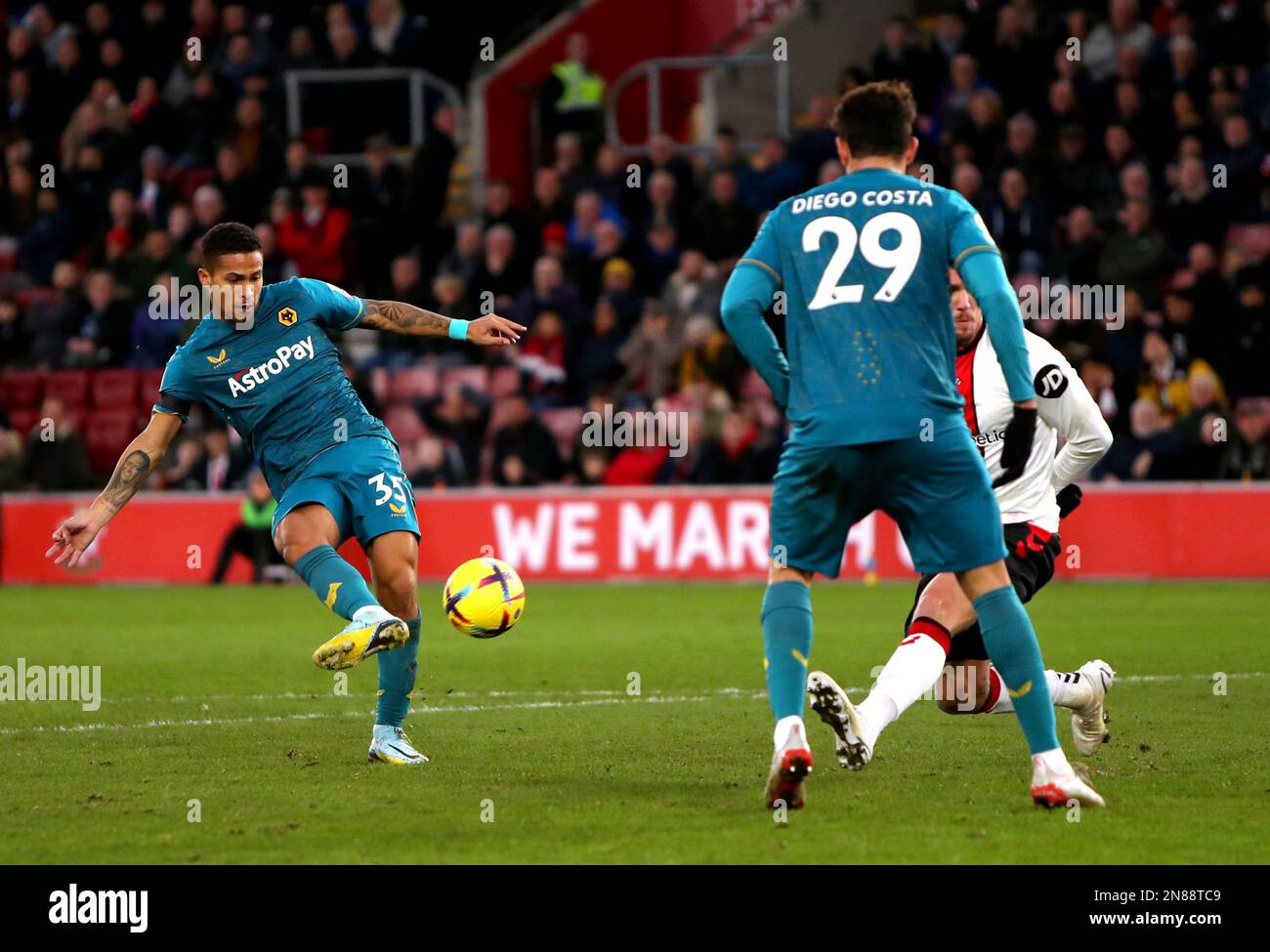 João gomes wolverhampton hi-res stock photography and images - Alamy