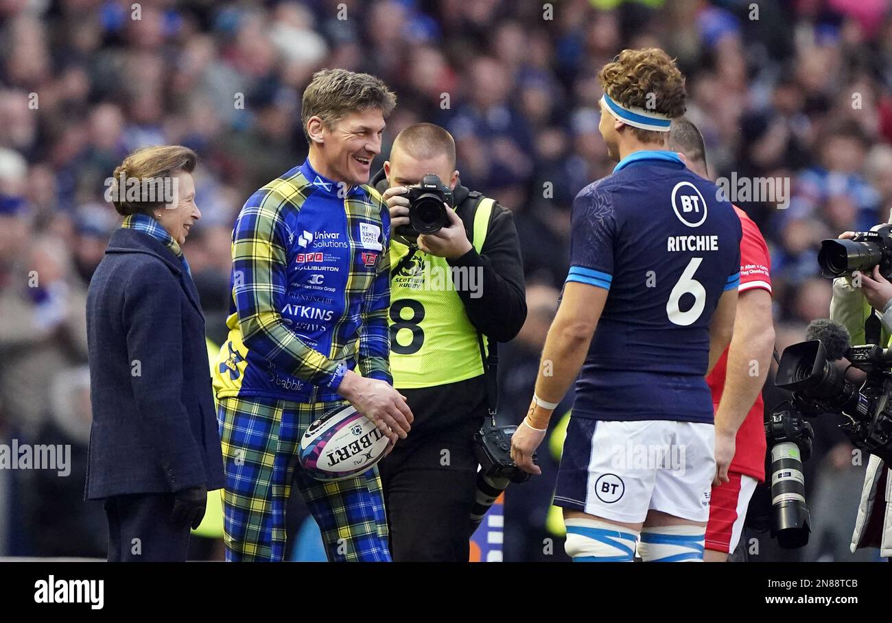 The Princess Royal helps hand over the match ball to Scotland’s Jamie ...
