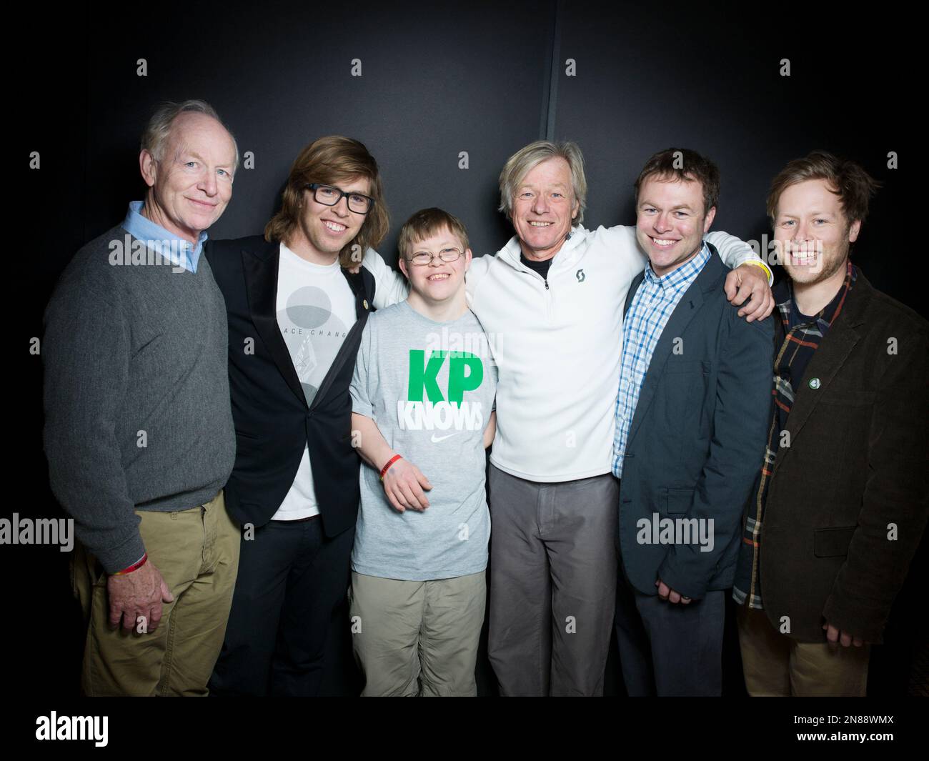 Snowboarder Kevin Pearce, 2nd from left and brother David Pearce, 3rd ...