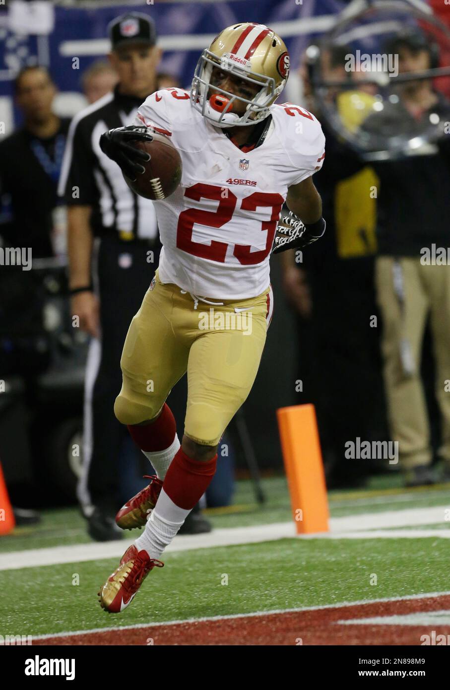 San Francisco 49ers' LaMichael James celebrates after rushing 15-yards ...