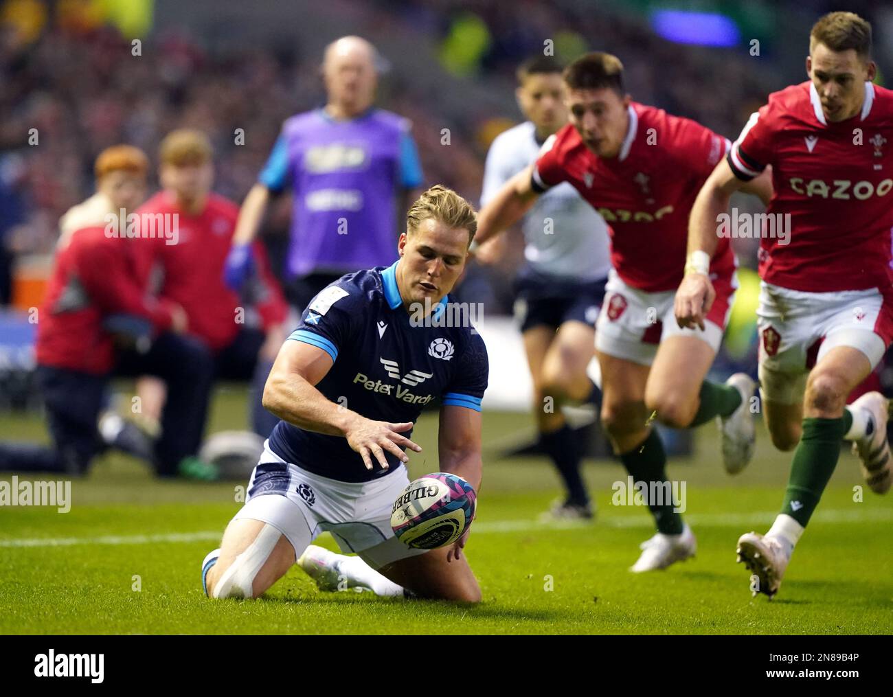 Scotland's Duhan van der Merwe in action during the Guinness Six ...