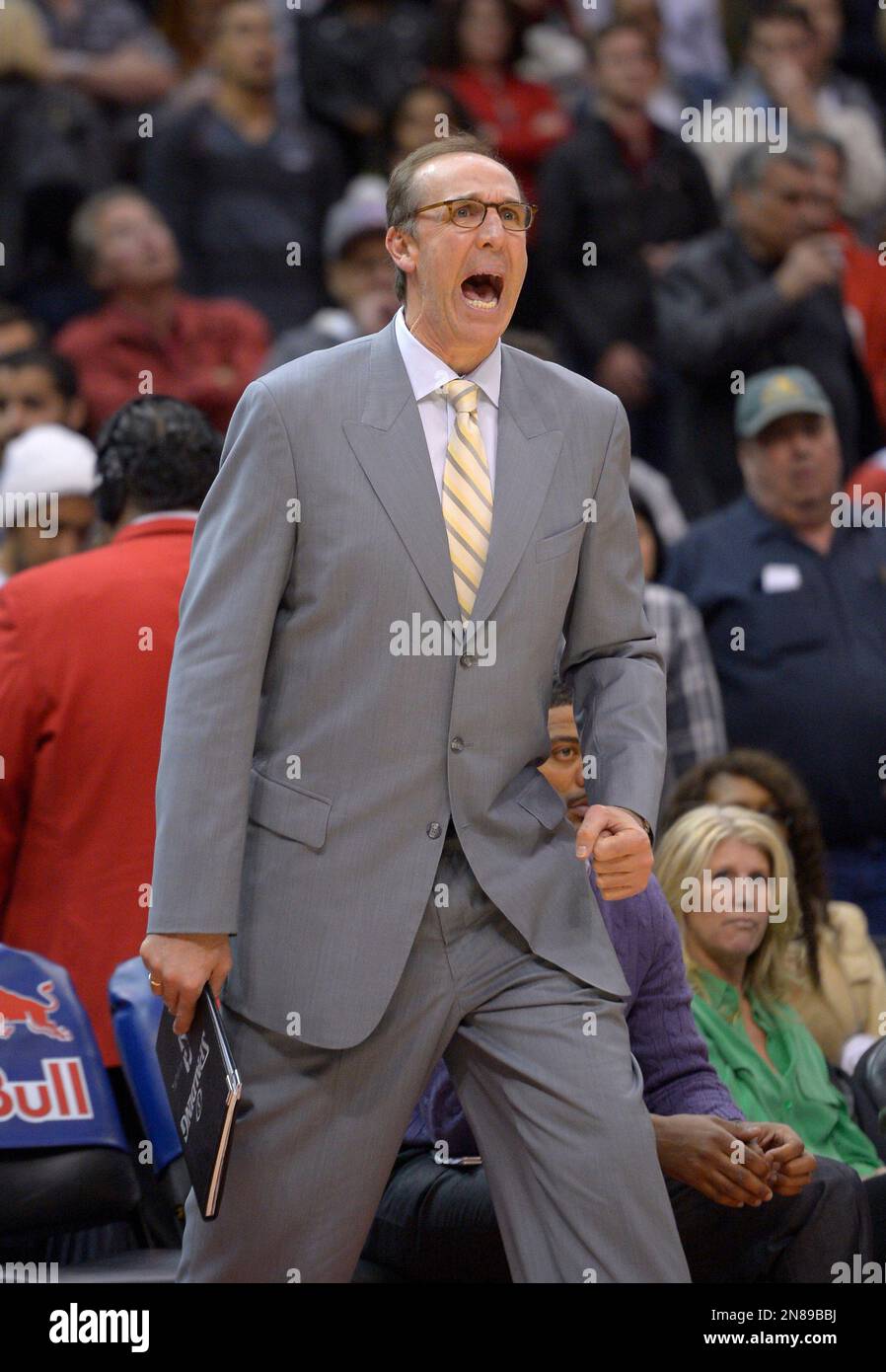 Los Angeles Clippers assistant coach Marc Iavaroni yells to his team ...