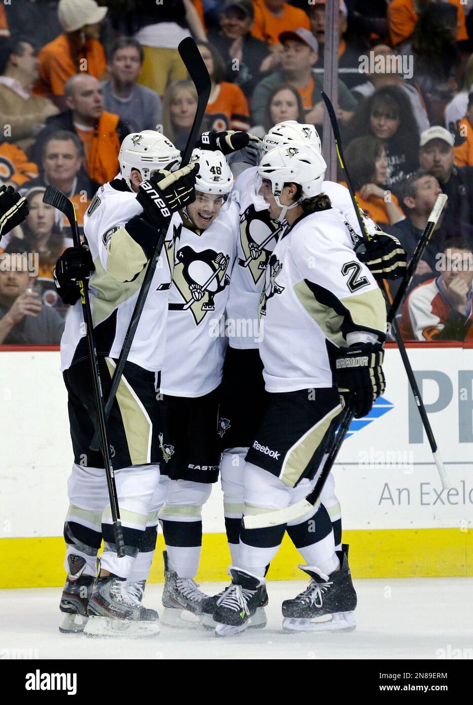 Pittsburgh Penguins players celebrate a goal by Tyler Kennedy (48 ...