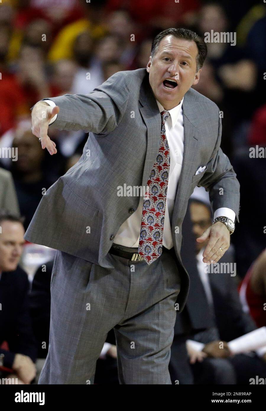 North Carolina State head coach Mark Gottfried directs his players in ...