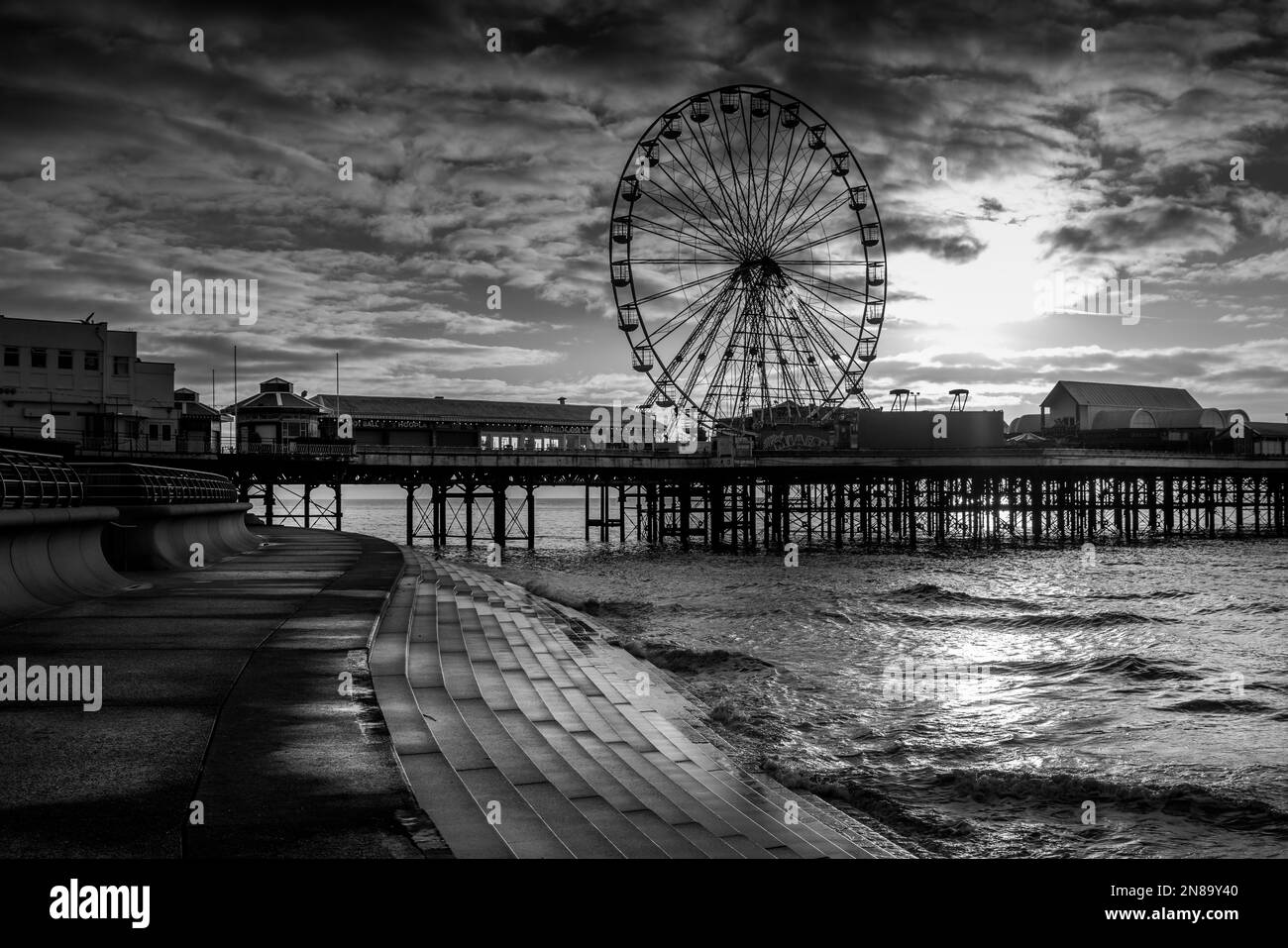 Blackpool Ferris Wheel on pier at sunset Stock Photo - Alamy