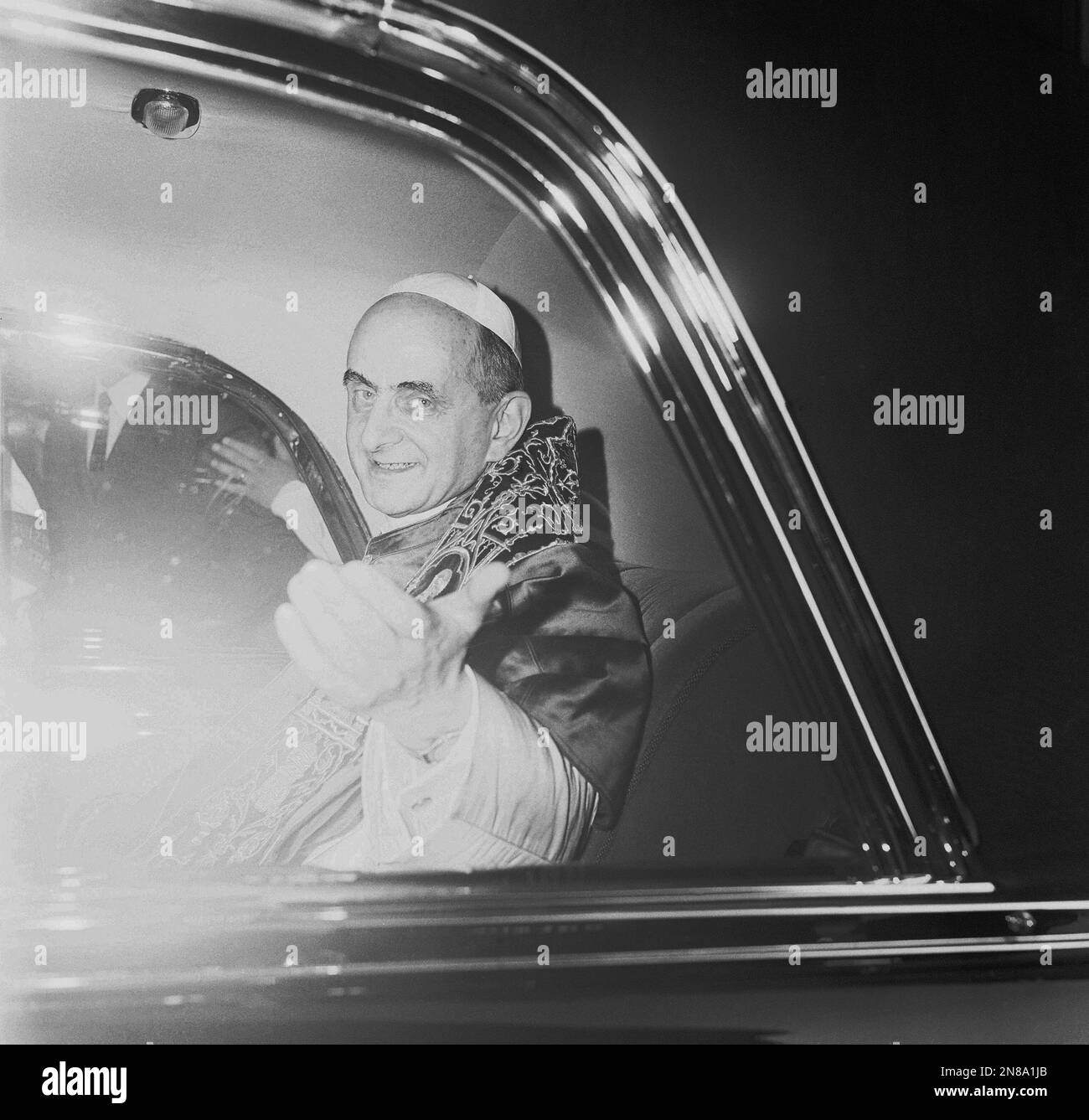 Pope Paul VI, making his first trip outside the Vatican since his ...