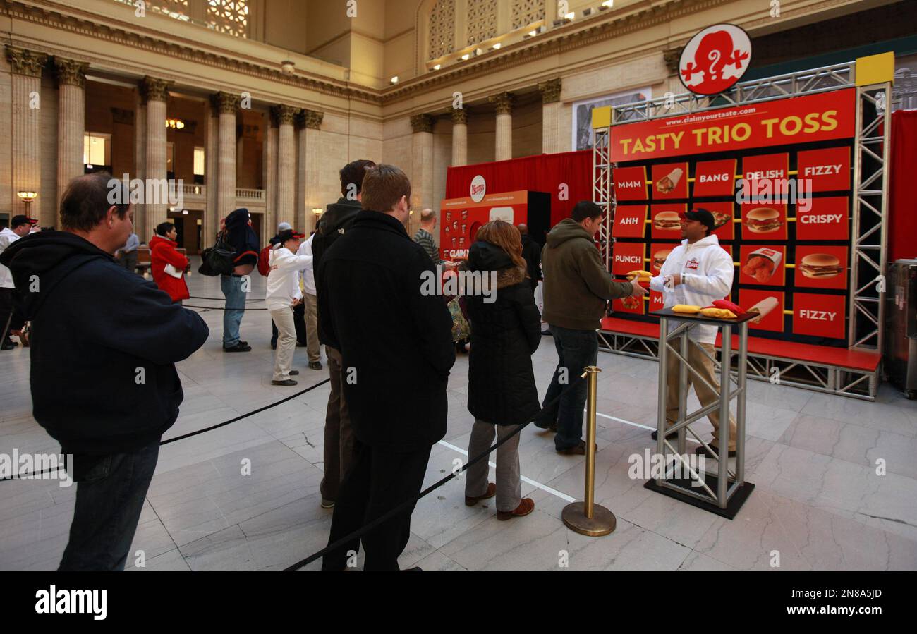 Consumers line up to experience Tasty Trio Toss at Wendy’s ...