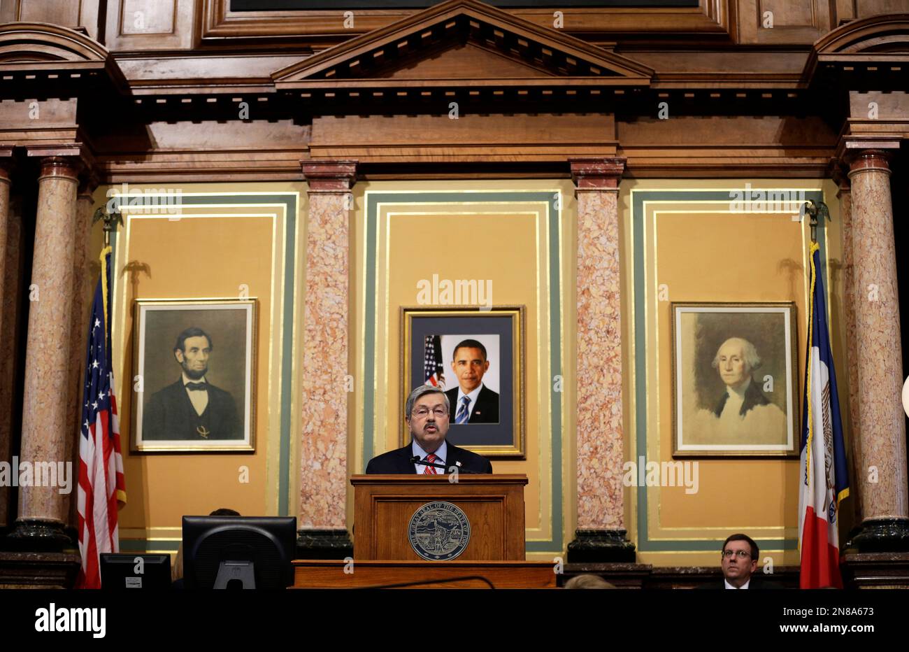 Iowa Gov. Terry Branstad delivers the annual Condition of the State ...