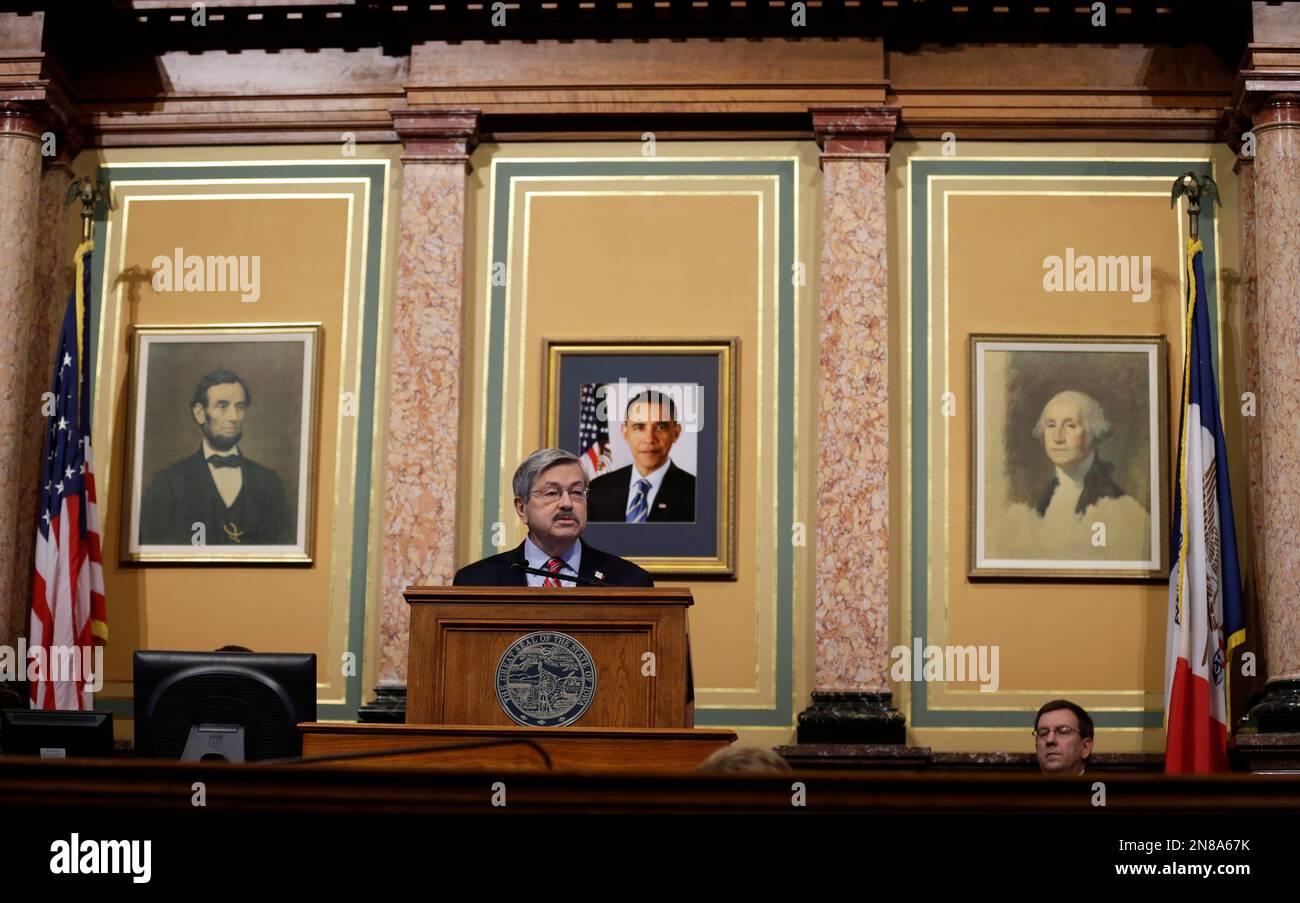 Iowa Gov. Terry Branstad delivers the annual Condition of the State ...