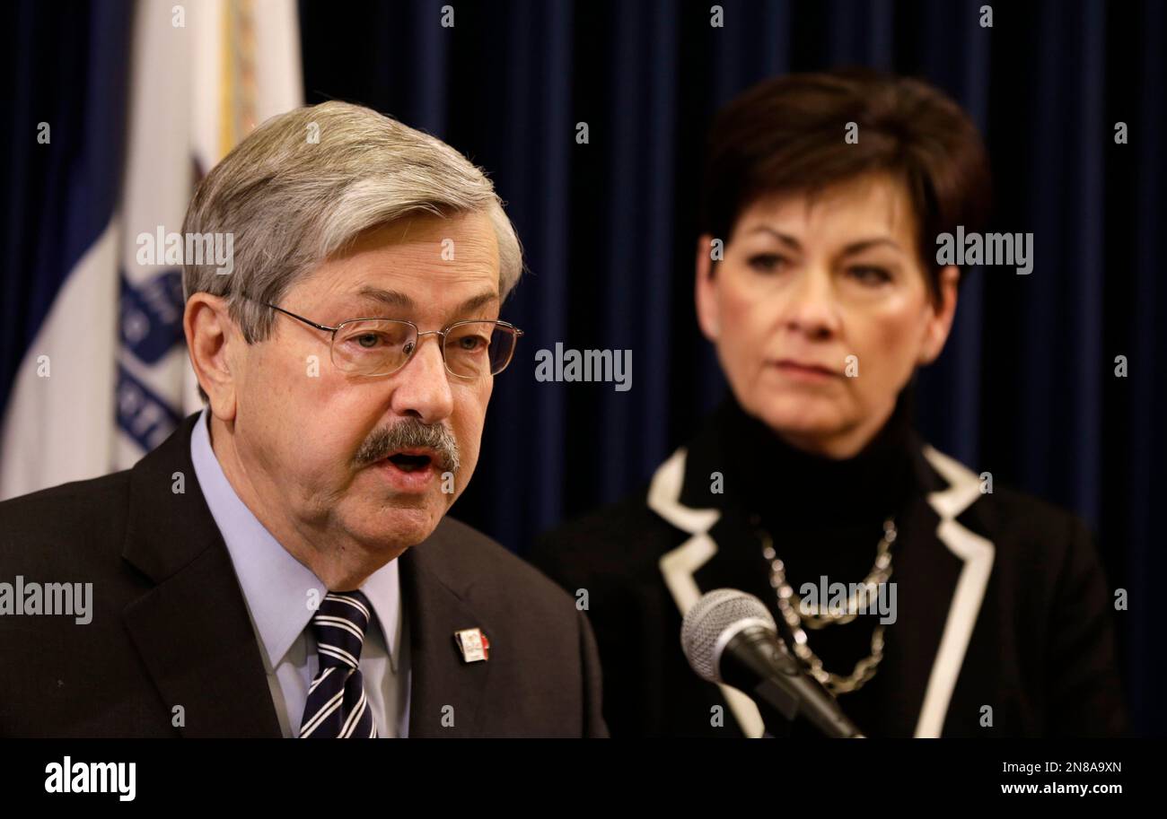 Iowa Gov. Terry Branstad speaks during a news conference as Lt. Gov ...