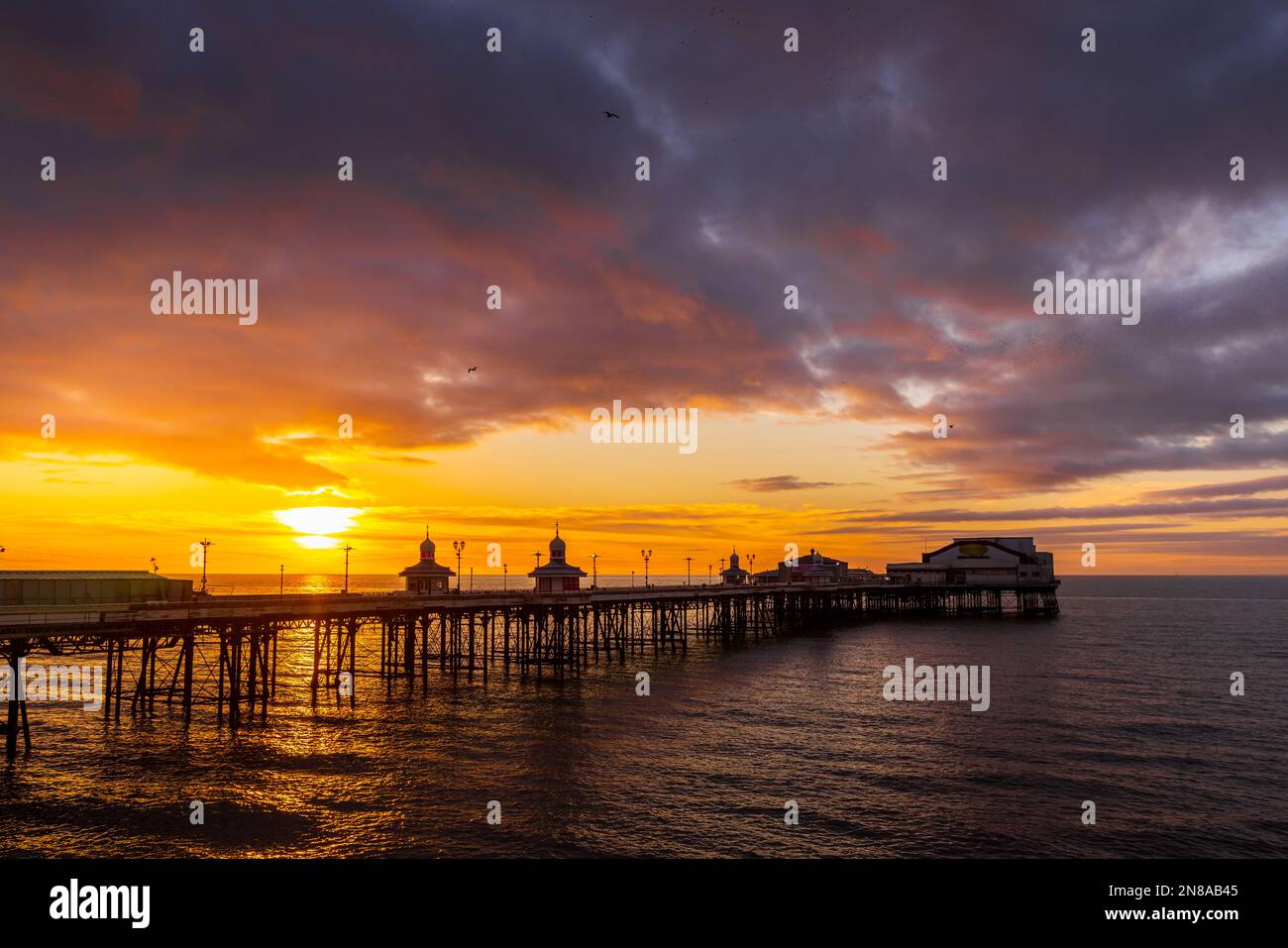 Blackpool sunset city hi-res stock photography and images - Alamy