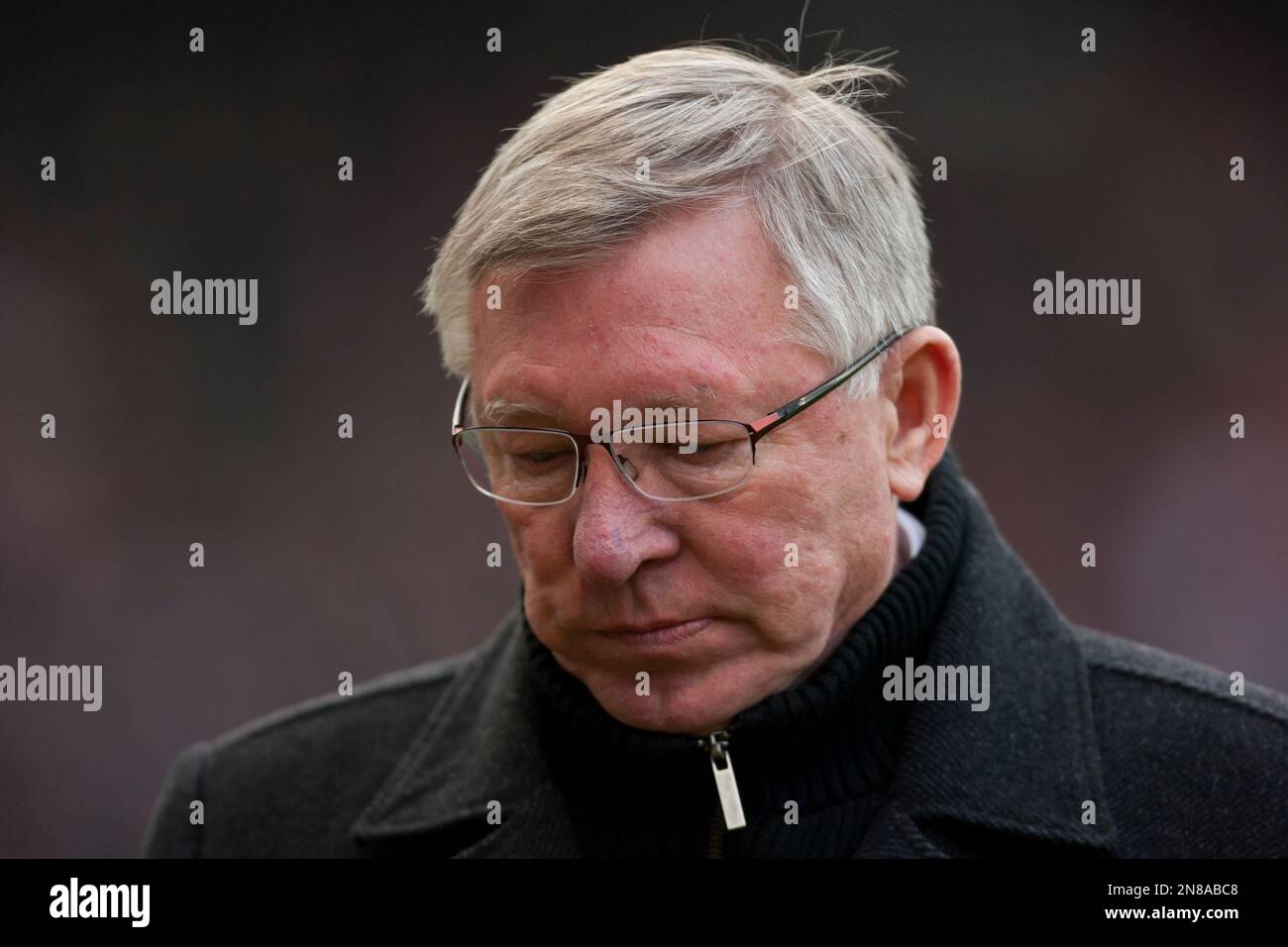 Manchester United's manager Sir Alex Ferguson takes to the touchline ...