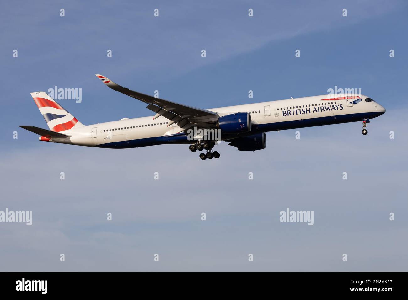 British airways airbus a350 flight hi-res stock photography and images - Alamy
