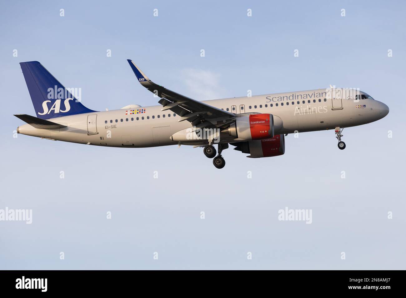A Scandinavian Airlines (SAS) Airbus A320 NEO lands at London Heathrow ...
