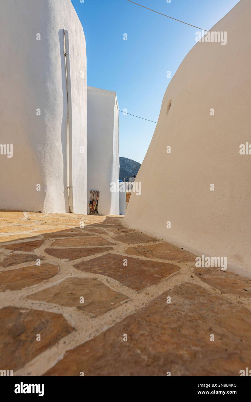 Alleys of chora hi-res stock photography and images - Alamy
