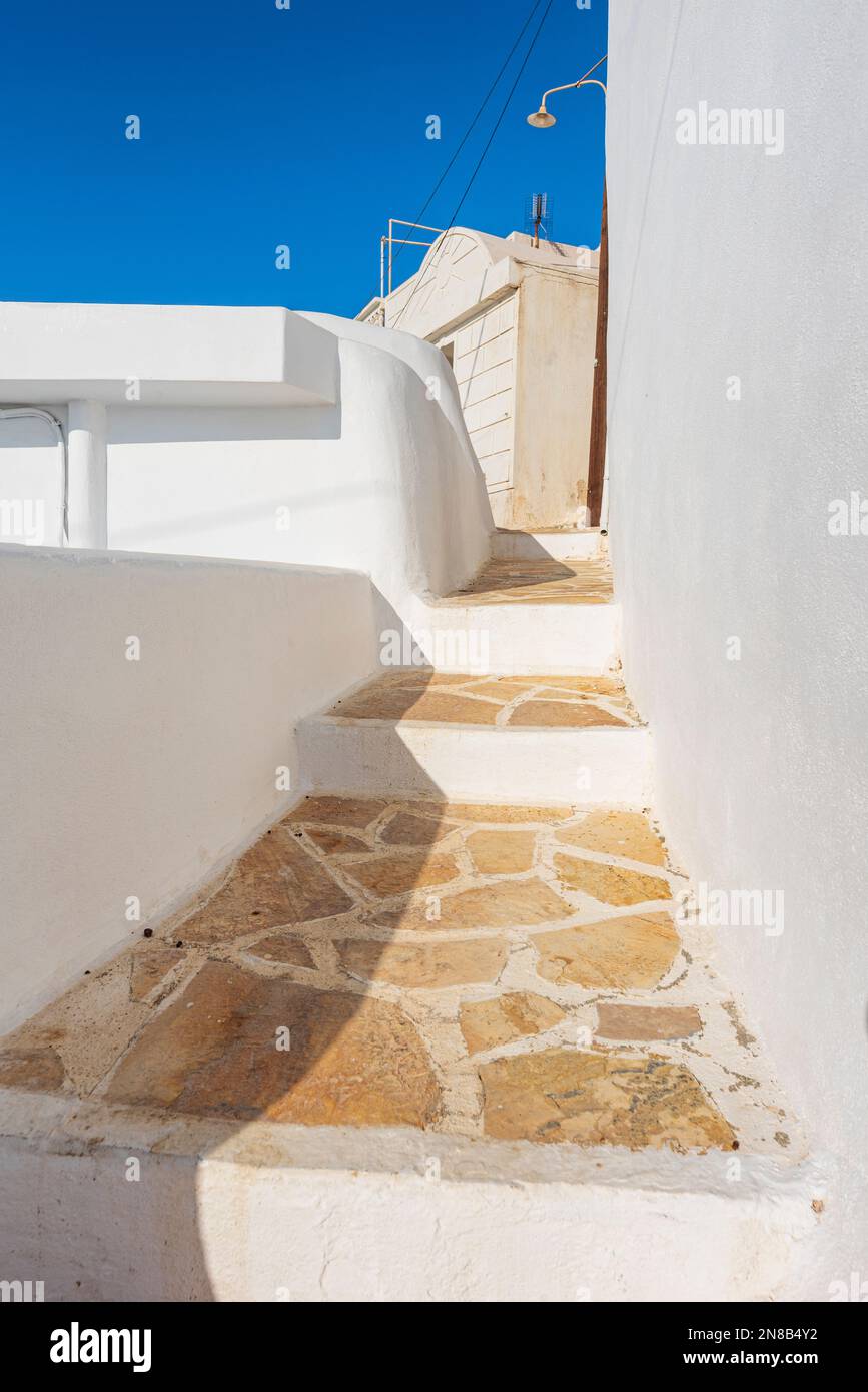 Anafi alleyways hi-res stock photography and images - Alamy
